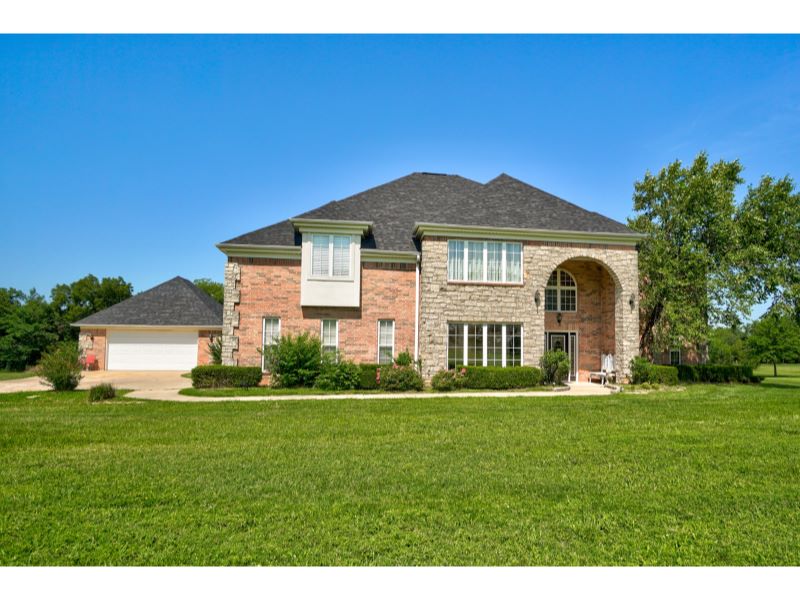 CENTURY 21 Real Estate Property