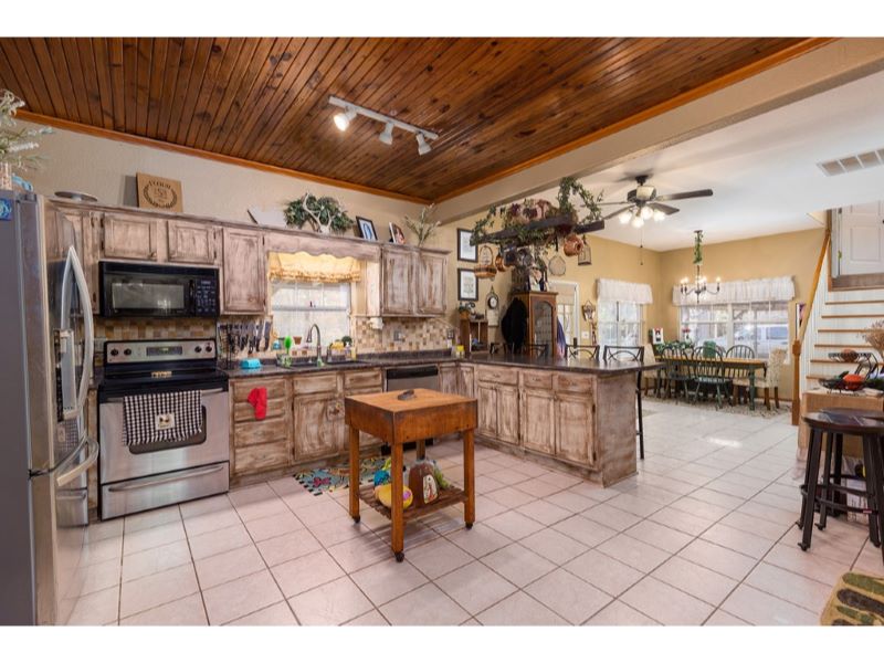 8042 Fm 2021, Pollok, TX 75969 - MLS# 72354 | CENTURY 21