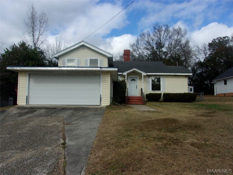 203 E Park Avenue, Opp, AL 36467 - MLS# 549416 | CENTURY 21