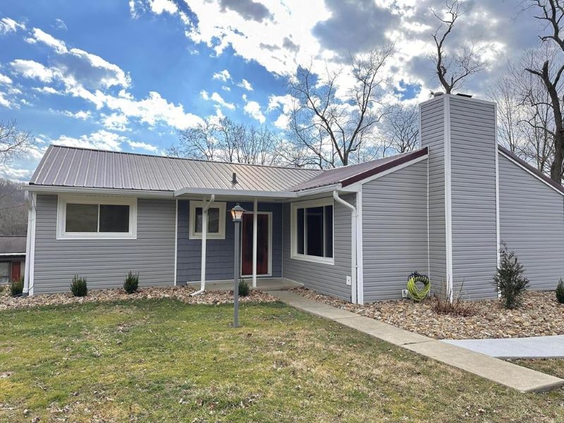 1336 Hogan Street, Portsmouth, OH 45662 - MLS# 150578 | CENTURY 21